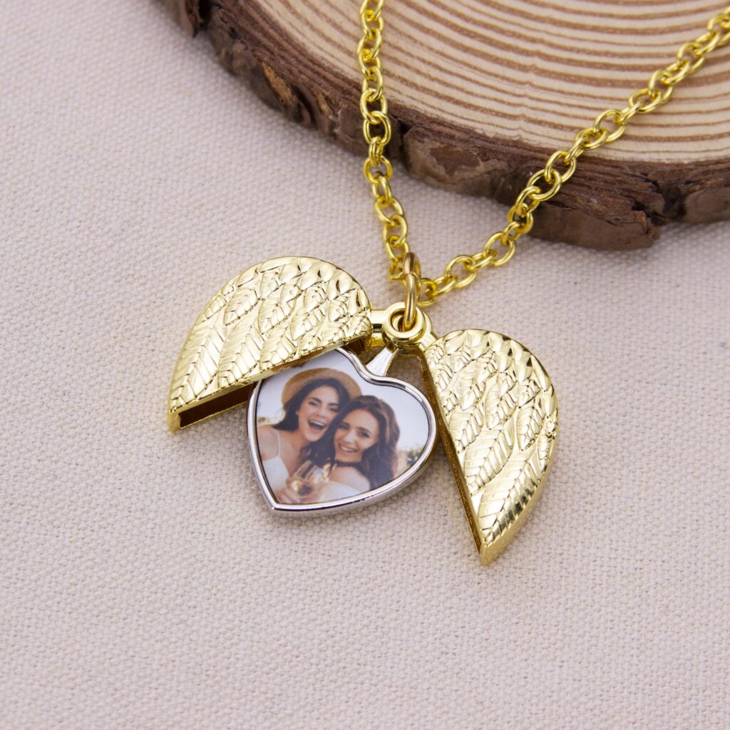Custom Photo Locket Necklace | Personalized Necklace | VivoPrint